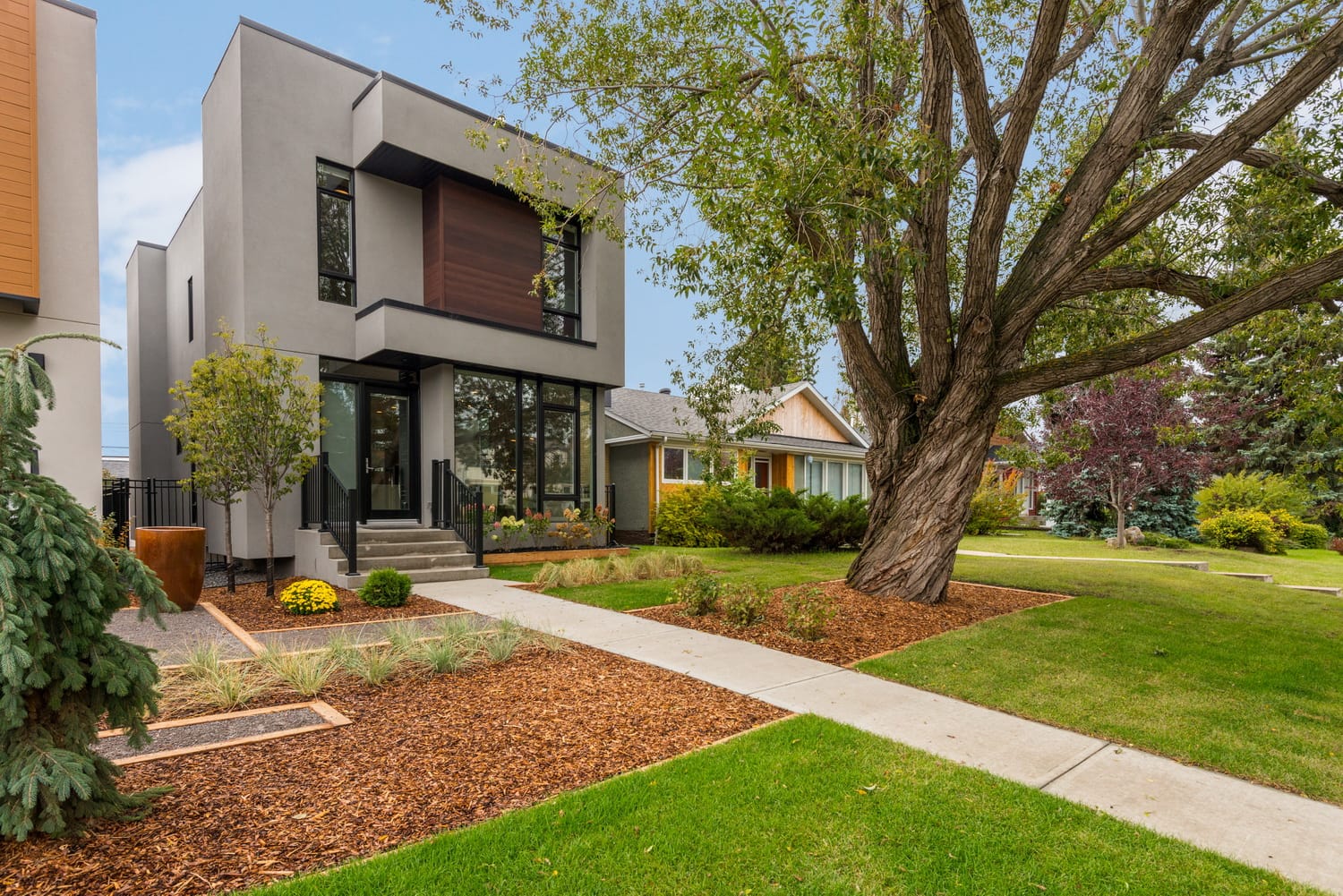 Intelligent Living Spaces - Modern Family Design | Modern Family Design